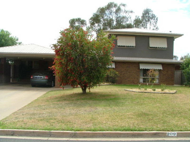 209 Victoria Street, Deniliquin, NSW 2710 - Property Details