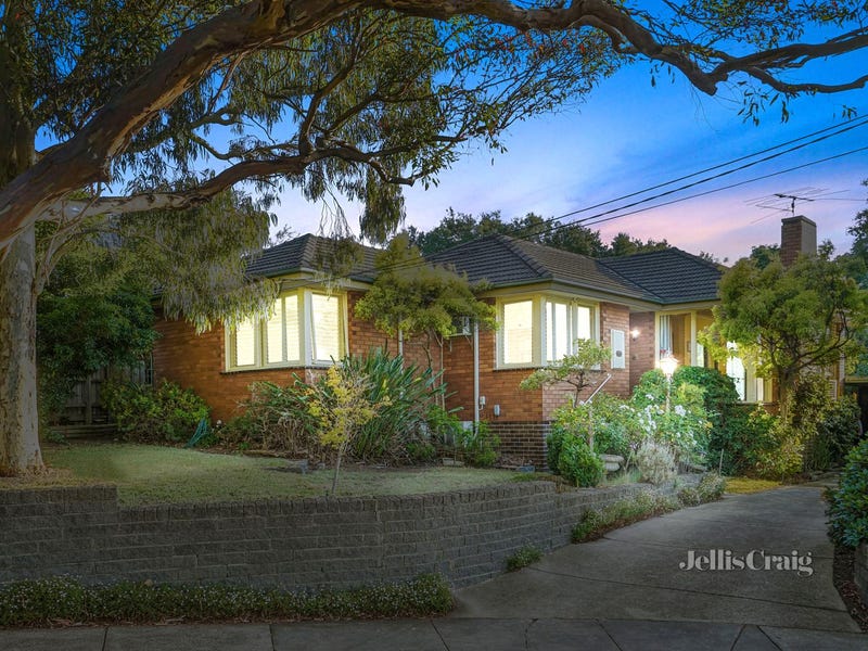 4 Ganton Court, Mount Waverley, VIC 3149 - realestate.com.au