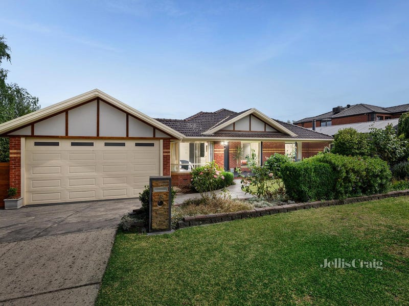 6 Angus Place, Lilydale, Vic 3140 - Property Details