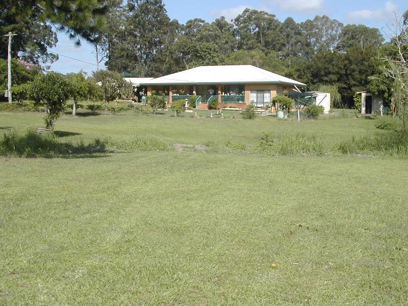 98 Dales Rd, Chevallum, Qld 4555 - Property Details