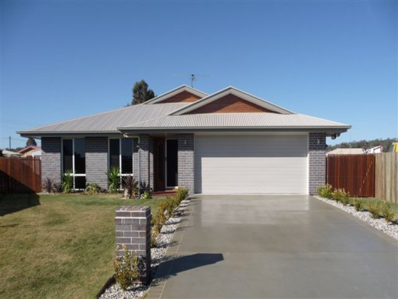 17 Debbie Court, Oakey, Qld 4401 - Property Details