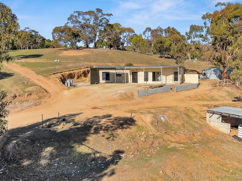 14 Centre Cres, Humbug Scrub, SA 5114 - realestate.com.au
