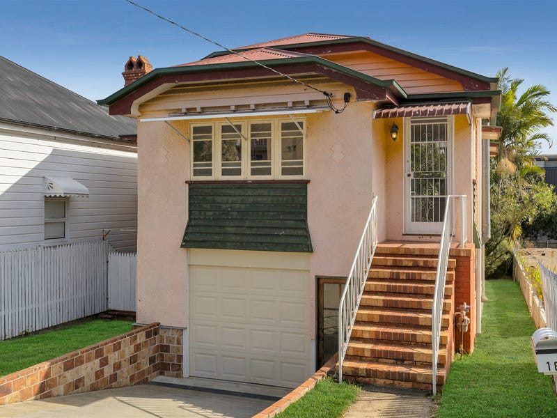 18 Wooloowin Avenue, Wooloowin, Qld 4030 - Property Details