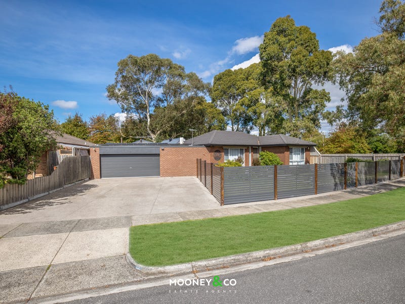 16 James Cook Drive, Cranbourne, Vic 3977 - Property Details