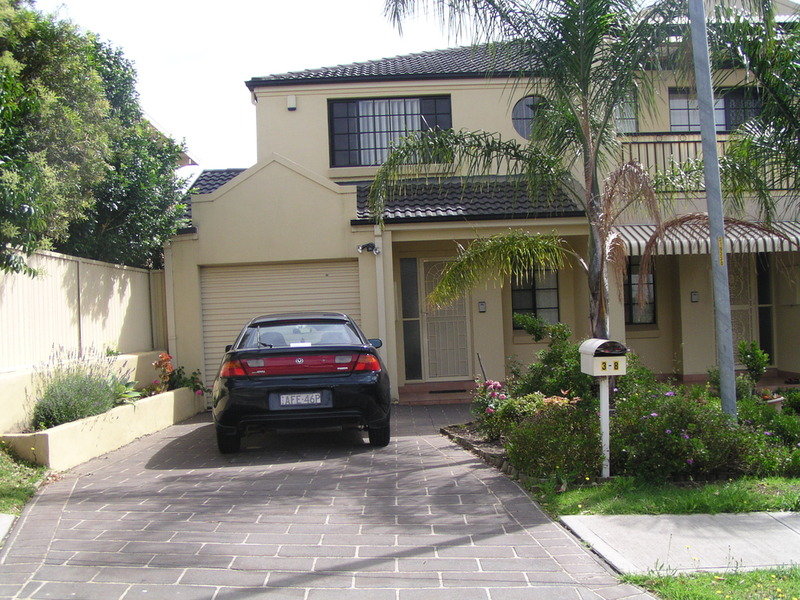 3/8 Codrington Street, Fairfield, NSW 2165 - realestate.com.au