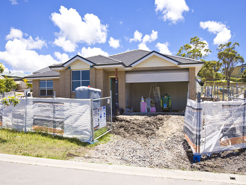 5 John Darling Avenue, Belmont North, NSW 2280 - realestate.com.au