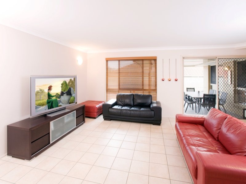 12 Kane Crescent, Mansfield, Qld 4122 - Property Details