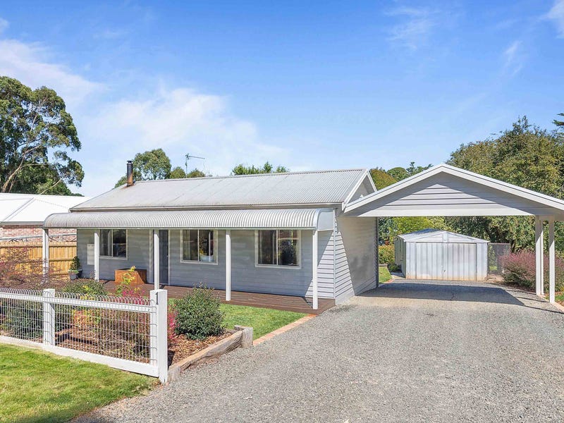 3 Faheys Road, Gordon, Vic 3345 - Property Details