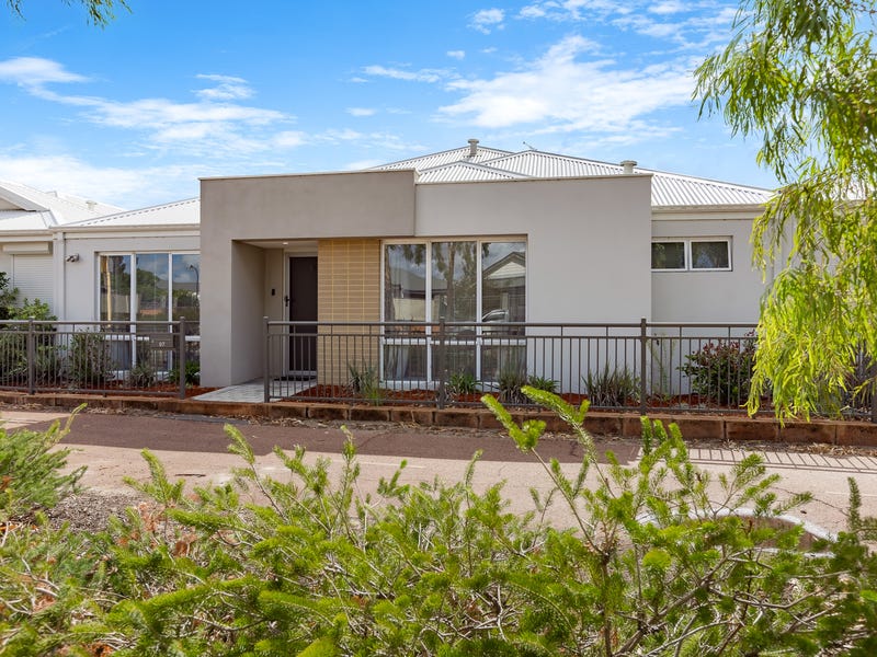 97 Elmridge Parkway, Ellenbrook, WA 6069 - Property Details