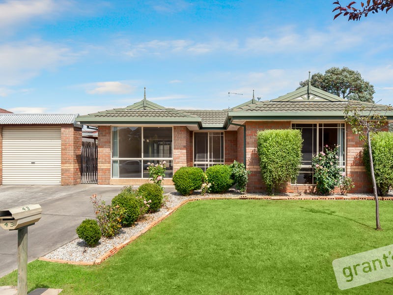 43 Parman Avenue, Pakenham, Vic 3810 - Property Details