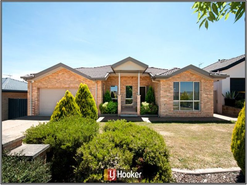 13 Delma View, Gungahlin, ACT 2912 - realestate.com.au