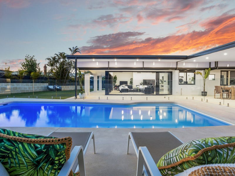 7 Royce Grove, Booragoon, WA 6154 - Property Details