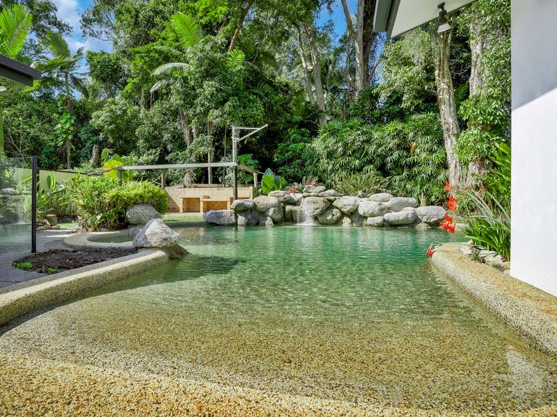 28 Callum Street, Mooroobool, Qld 4870 - Property Details