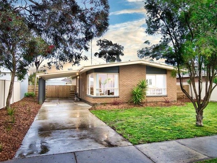 1 Halbert Street, Wendouree, Vic 3355 - Property Details