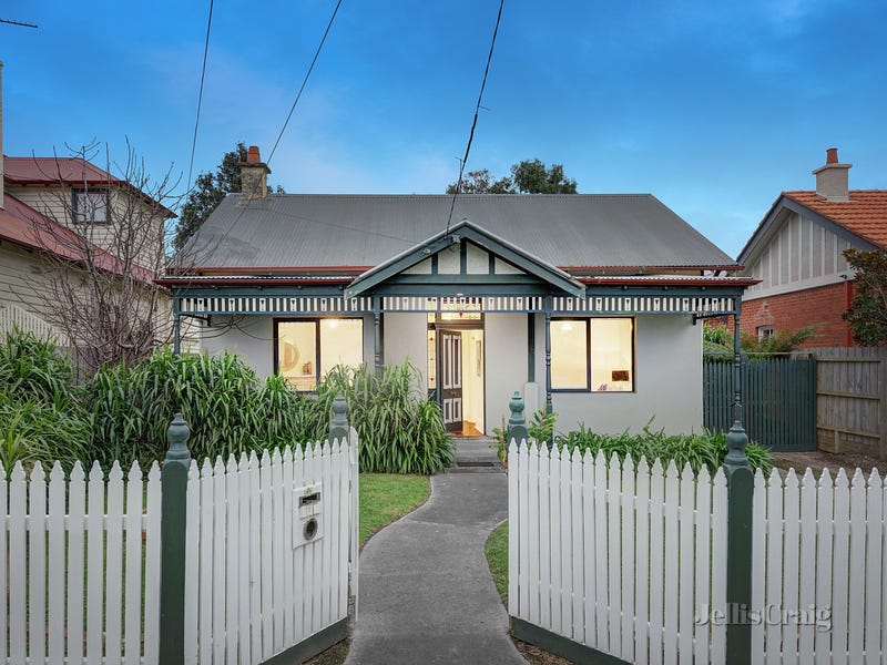 16 Perth Street, Murrumbeena, Vic 3163 - Property Details