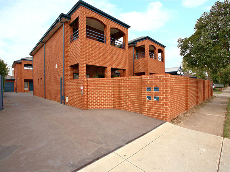 4/213 Findon Road, Findon, SA 5023 - Property Details