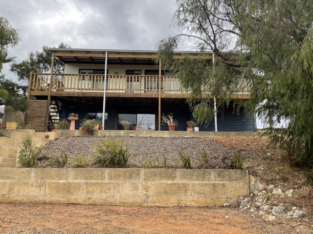 18 Martin Court, Binningup, WA 6233 - realestate.com.au