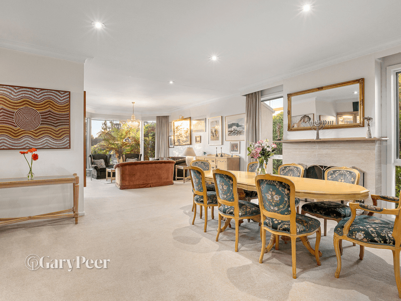 11 Linlithgow Avenue, Caulfield North, VIC 3161 - realestate.com.au
