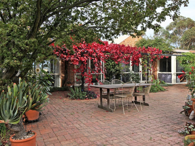 Real Estate & Property for Sale in Mickleham, VIC 3064 (+1 location ...