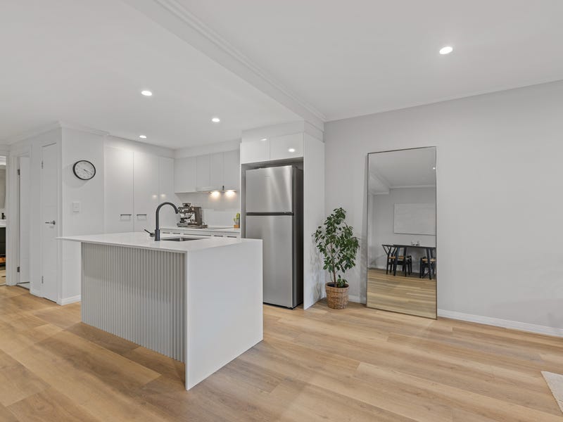 2/11 Collins Street, Nundah, Qld 4012 - Property Details