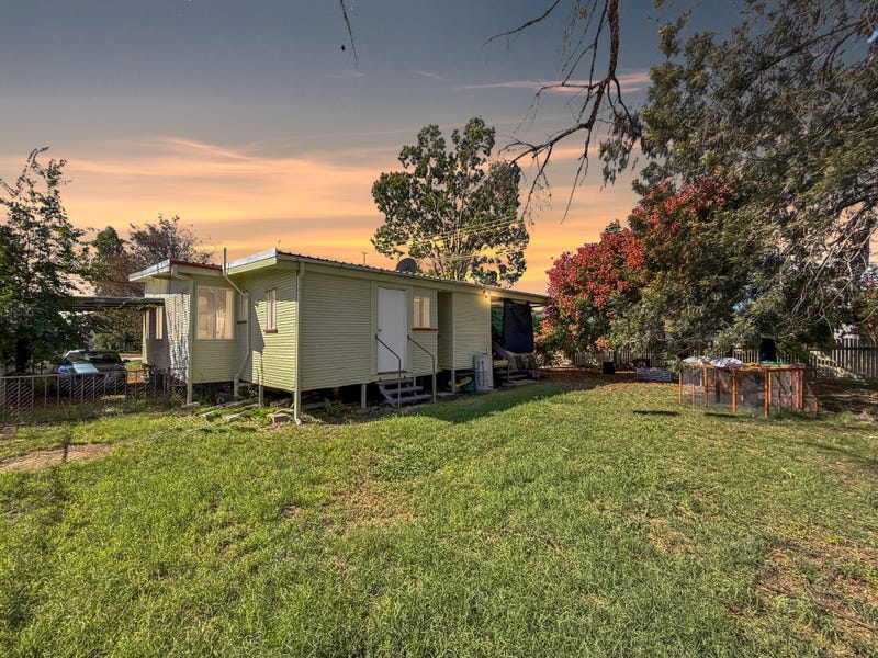 12 Castle Street, Chinchilla, QLD 4413 - realestate.com.au