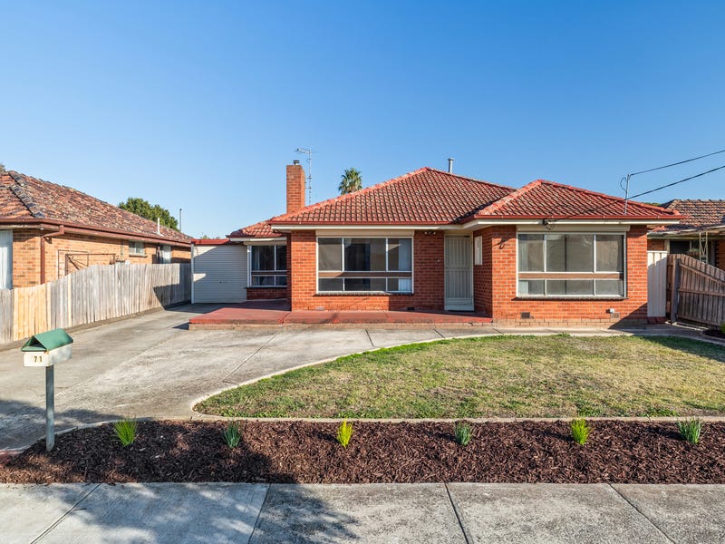 71 Darebin Drive, Thomastown, Vic 3074 - Property Details