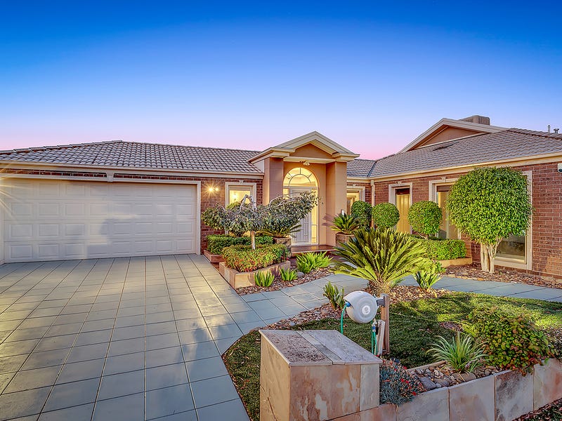 18 Beckett Way, Craigieburn, Vic 3064 - Property Details