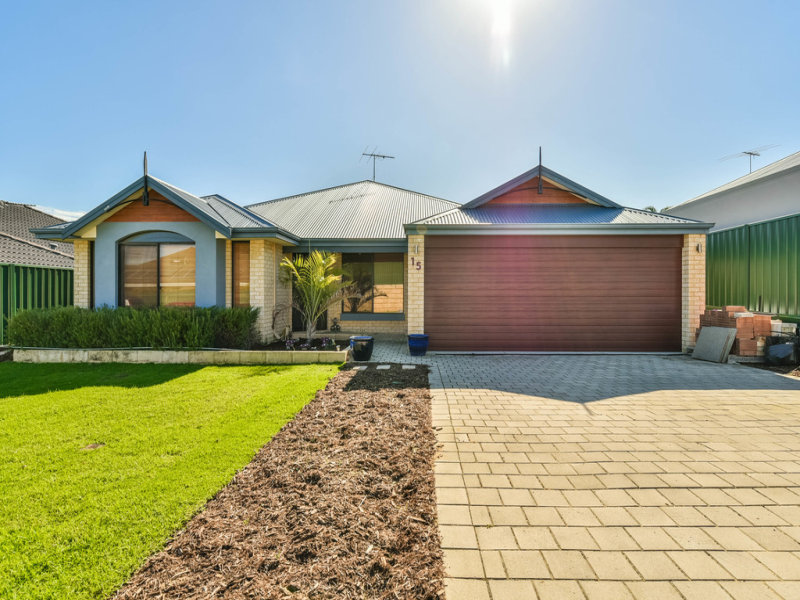 15 Wedgetail Cres, Success, WA 6164 - realestate.com.au