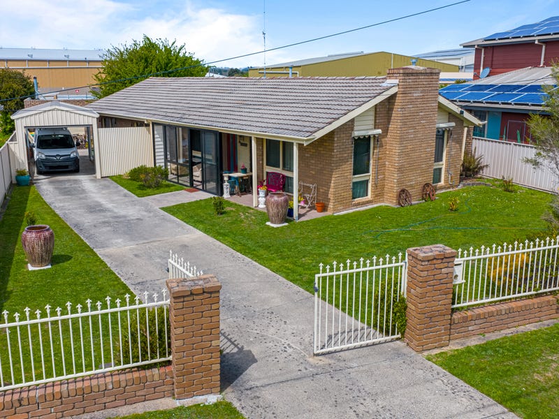 58 Grandview Grove, Wendouree, Vic 3355 - Property Details