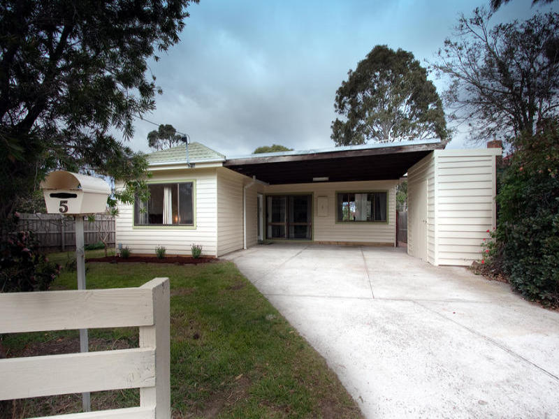 5 Dunvegan Crescent, Macleod, Vic 3085 - Property Details